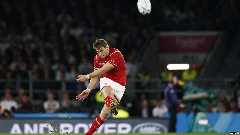 Wales beat England in Rugby World Cup thriller - BBC Newsround