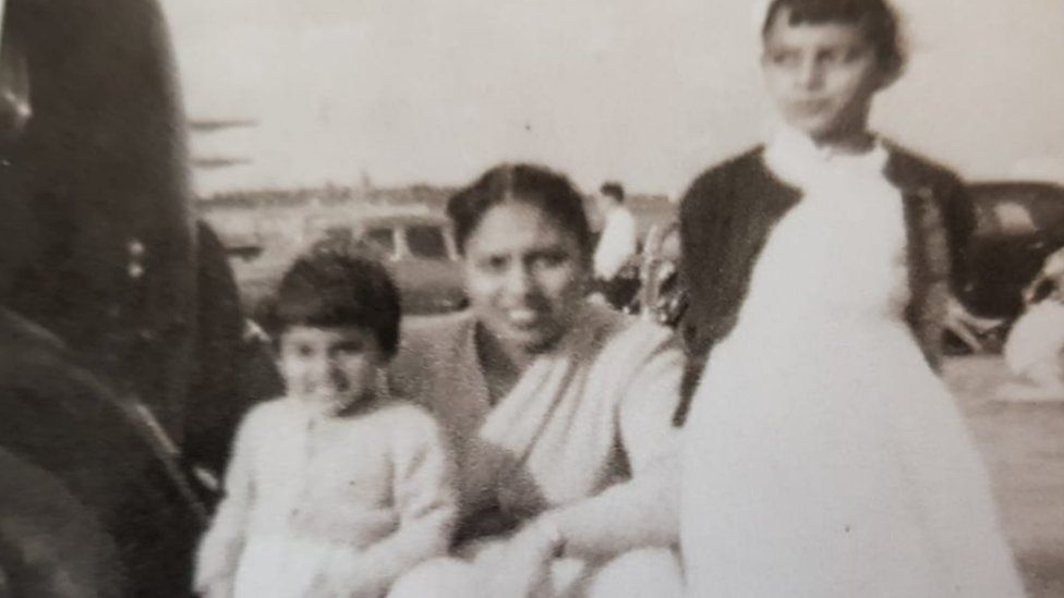 Maya Bahra: 'Pivotal' race relations campaigner dies aged 92 - BBC News