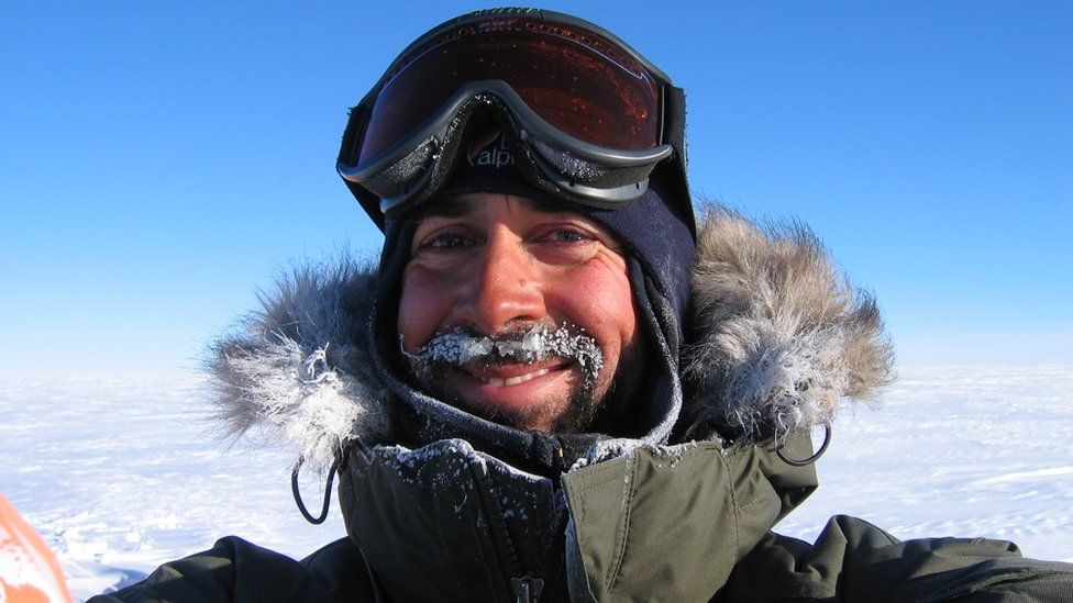 Scientist wins royal award for work in Arctic - BBC News