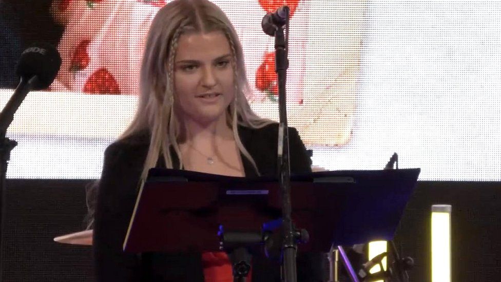 Laura Nuttall was kindest human, sister tells celebration of fundraiser ...