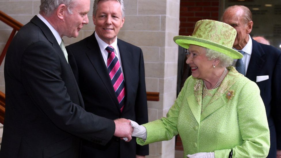 The Queen: Religious leaders reflect on her Christian faith - BBC News