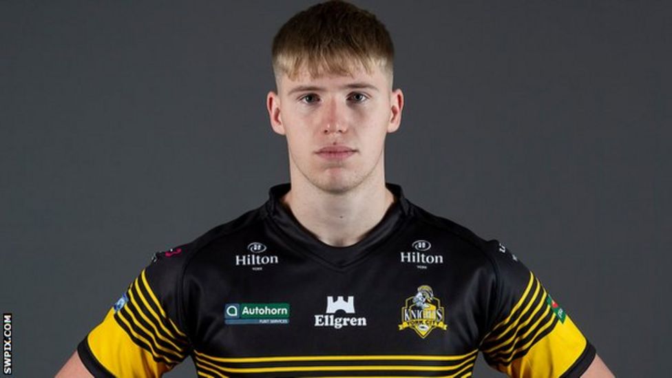 Toby Warren: Leeds Rhinos sign teenage forward from York - BBC Sport