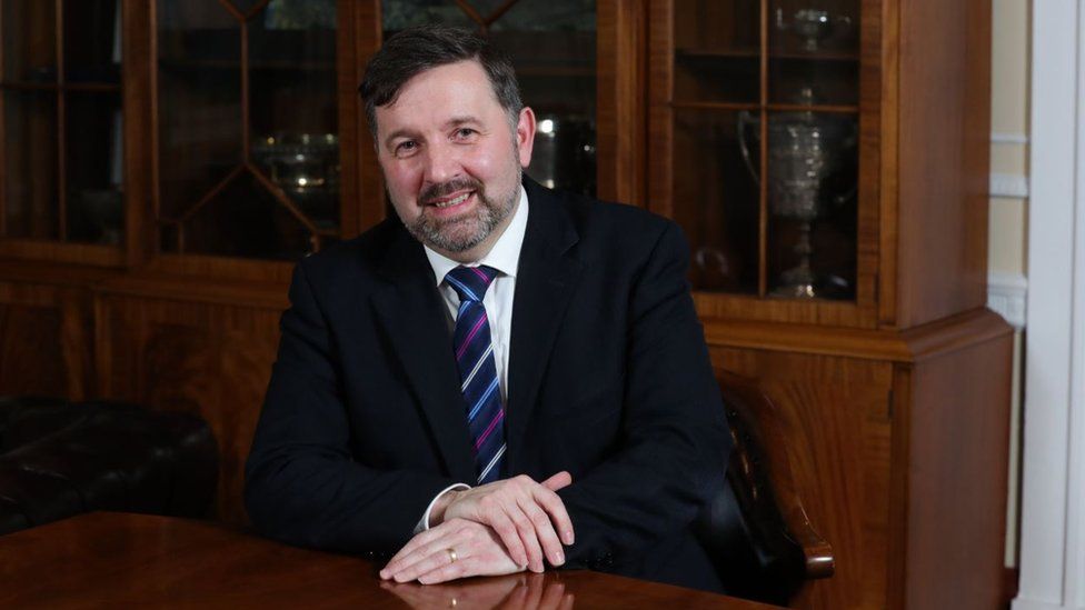 Stormont: Who's who in the NI Assembly and Executive? - BBC News