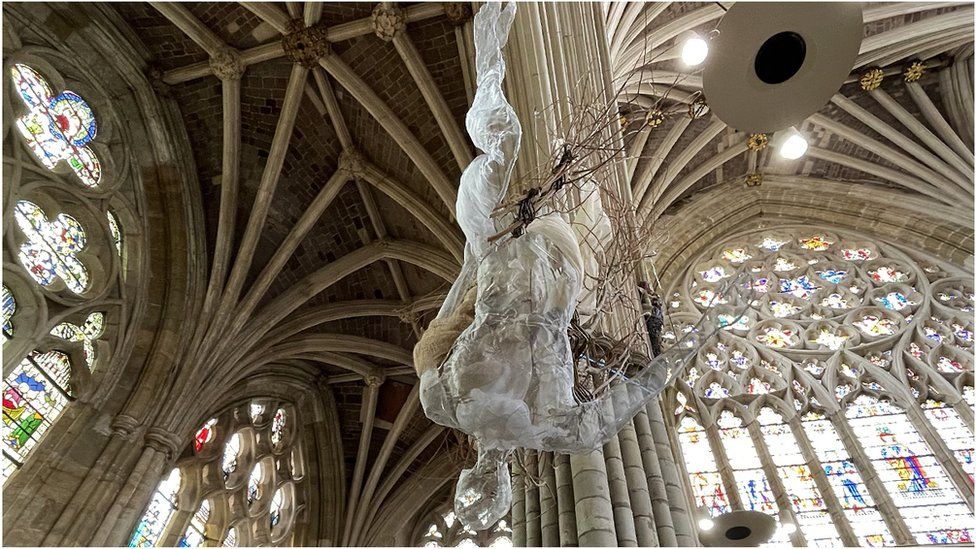 Exeter Cathedral houses textile Creation display - BBC News