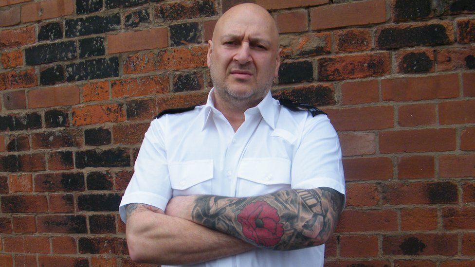 'Significant violence' at HMP Manchester, report says - BBC News