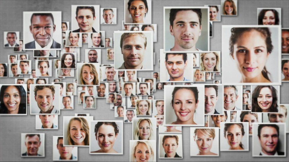 The police 'super-recognisers' putting names to faces - BBC News