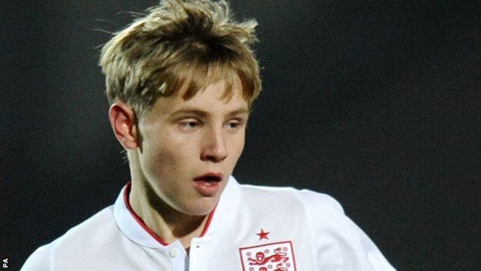 Daniel Pybus: Ex-Sunderland midfielder joins Bradford City on ...