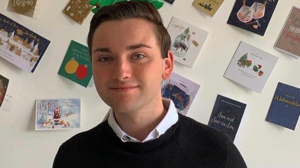 Achosion o'r cyflwr enseffalitis yn uwch yn sgil Covid - BBC Cymru Fyw