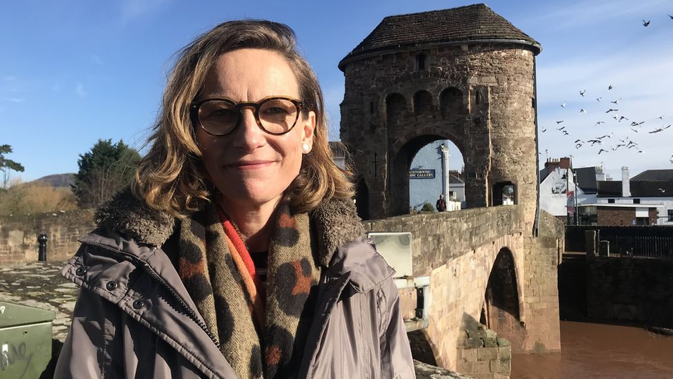 Cydraddoldeb ar gynghorau: 'Peth ffordd eto i fynd' - BBC Cymru Fyw