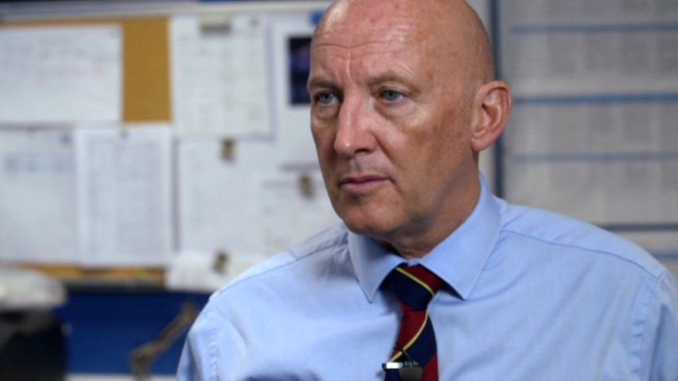 School budgets 'down by £370 per pupil' in six years - BBC News