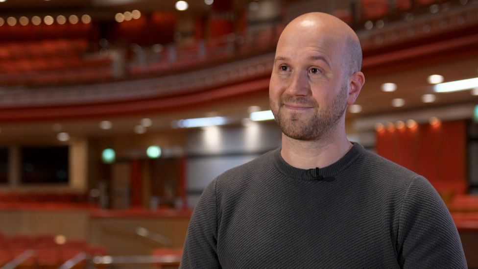 Live orchestra Thunderbirds concert held in Birmingham - BBC News