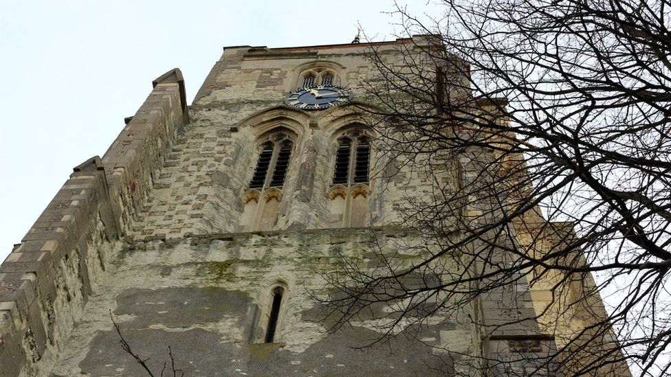 Steppingley church bells to peal again on Valentine's Day - BBC News