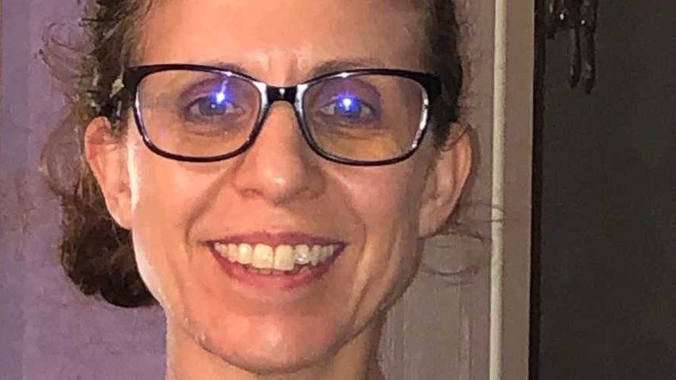 Eileen Barrott death: Husband found guilty of wife's murder - BBC News