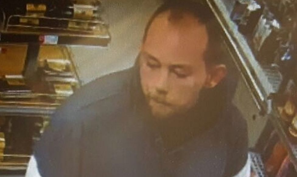 East London acid attack: New images of suspect released - BBC News