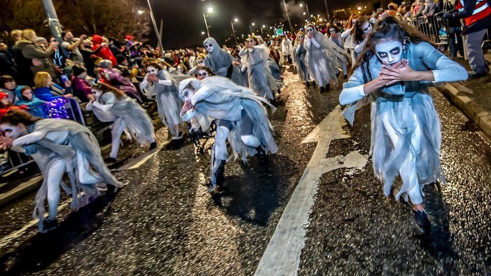 Londonderry's Halloween party in pictures - BBC News