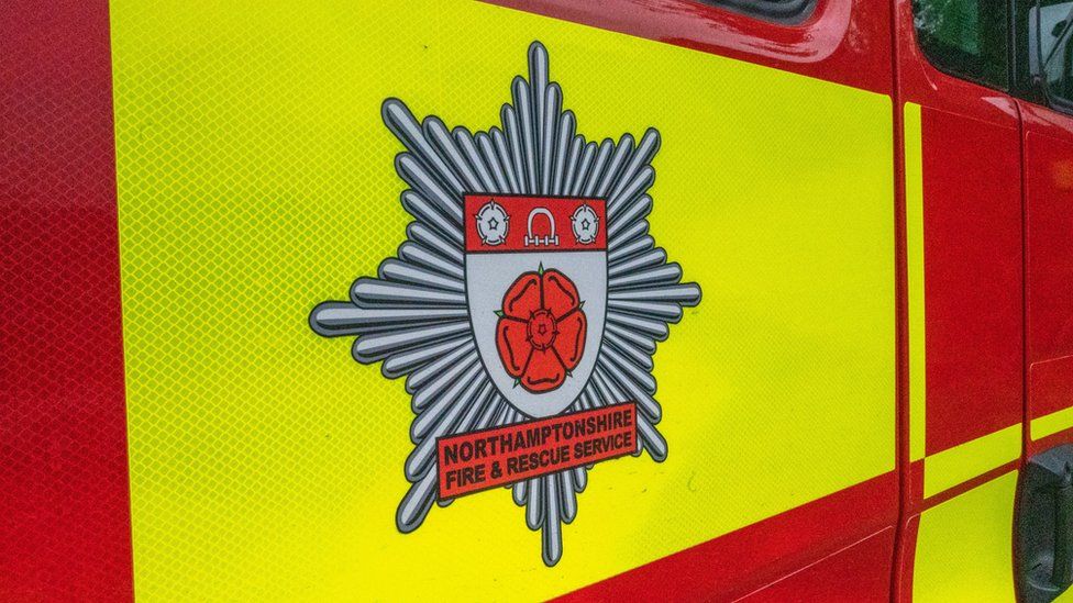 Quinton: Crews remain at scene after WW2 ordnance found - BBC News