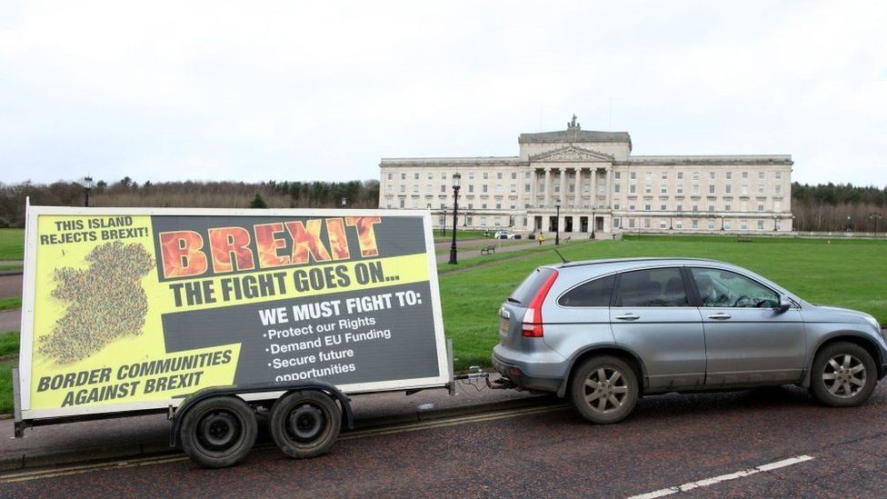 Brexit: How Northern Ireland marked leaving the EU in pictures - BBC News