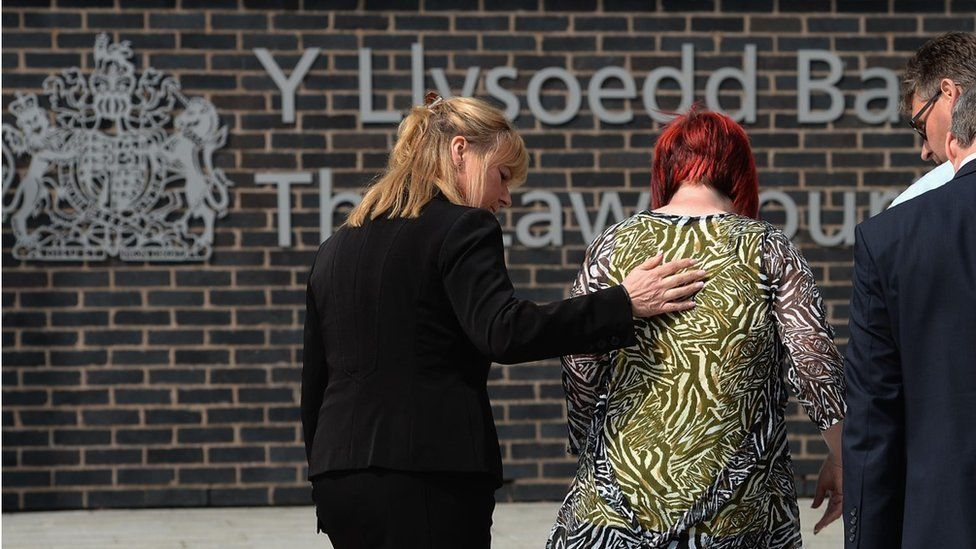 April Jones murder: Ten years since girl's abduction - BBC News