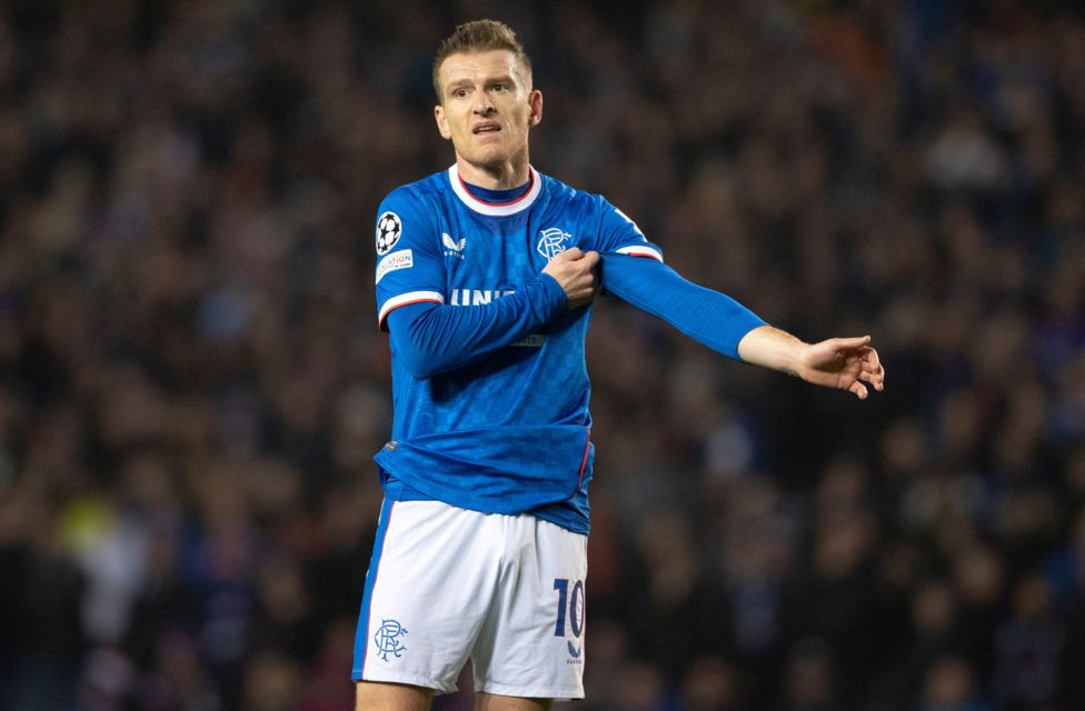 Davis takes the interim reins - BBC Sport