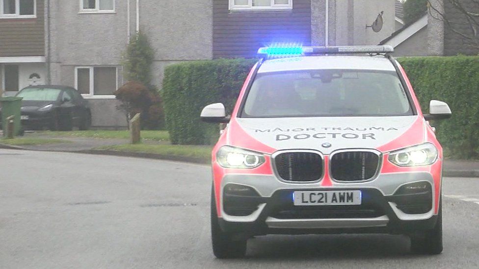 Cornwall rapid response car taking doctors to accidents - BBC News