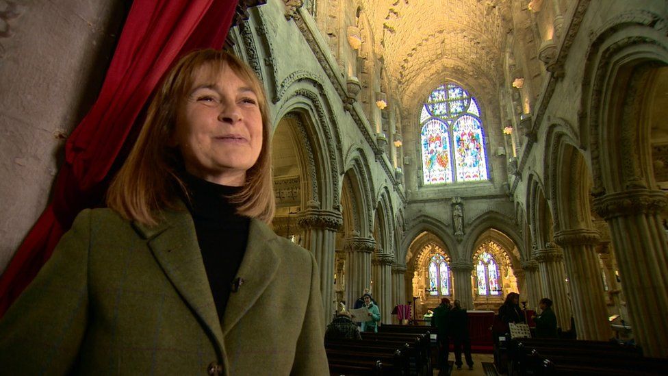 Visiting Rosslyn Chapel 10 years after The Da Vinci Code - BBC News