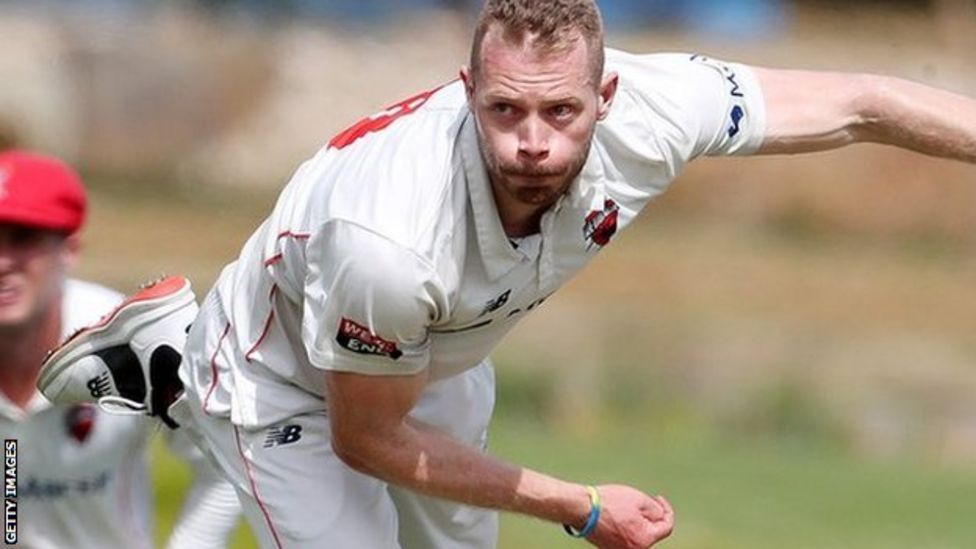 Nathan McAndrew: Warwickshire sign Australian fast bowler on red-ball deal - BBC Sport