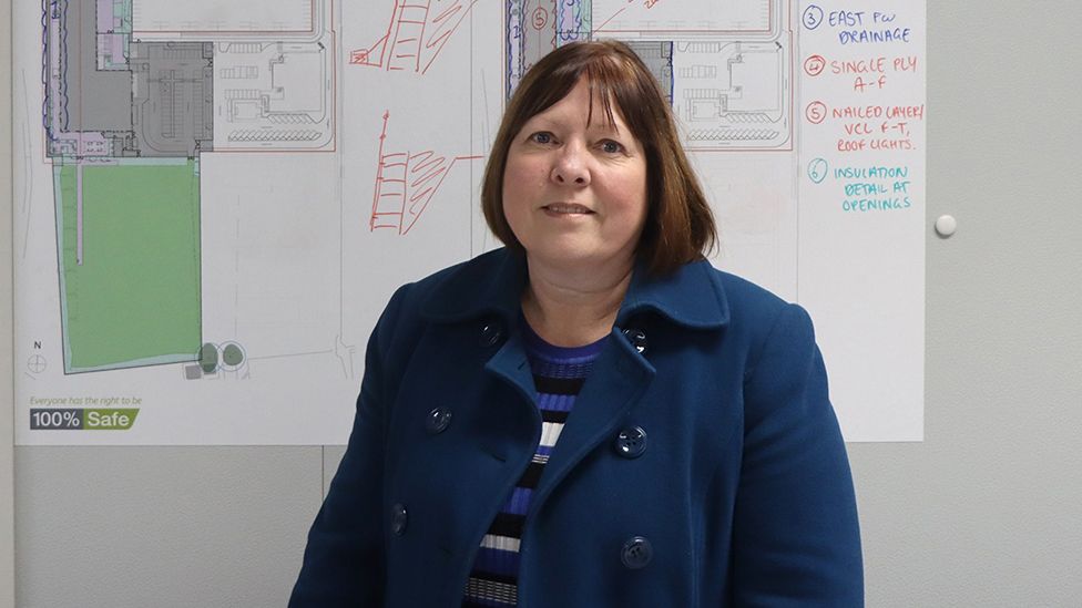 North Lincolnshire children and family services rated outstanding - BBC ...