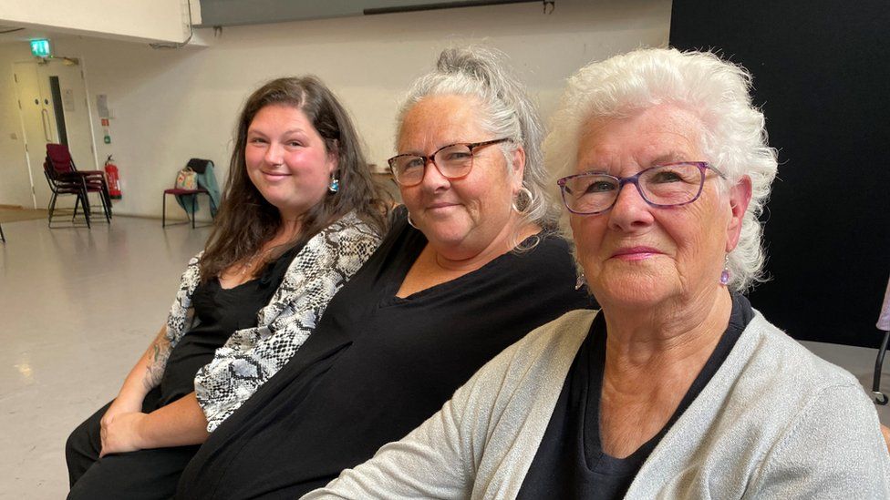 Bristol Old Vic retelling of Orpheus and Eurydice with cast of 140 ...