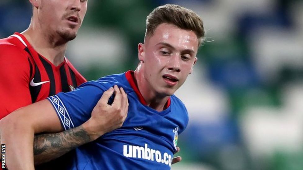 Coleraine sign striker Matthew Shevlin from Linfield - BBC Sport