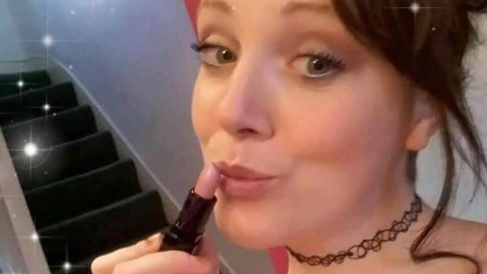 Hollie Kerrell murder: Husband pleads guilty to murdering wife - BBC News