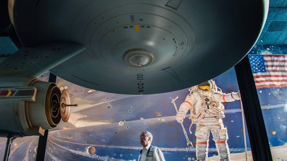 Science fact: Sci-fi inventions that became reality - BBC News