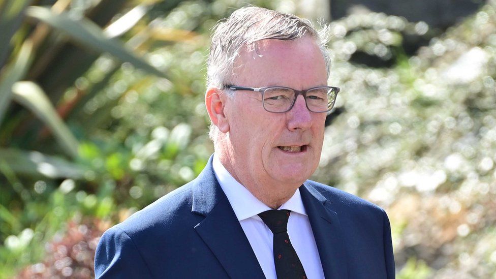 Loyalist feud: Three-year-old girl was in home during attack - Nesbitt ...