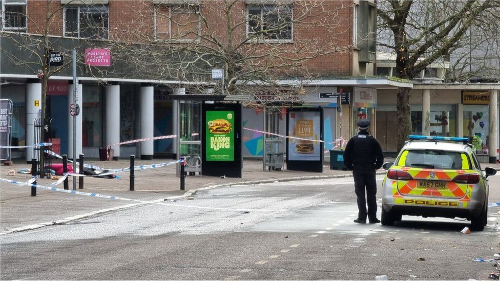 Exeter stabbing: Murder arrest teen remains in custody - BBC News