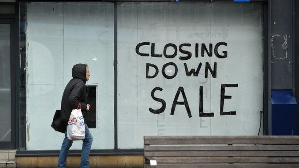 Nine business closures a month 'must spark town centre rethink' - BBC News