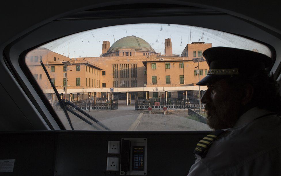 In pictures: The crown jewel of Iraq's railway - BBC News