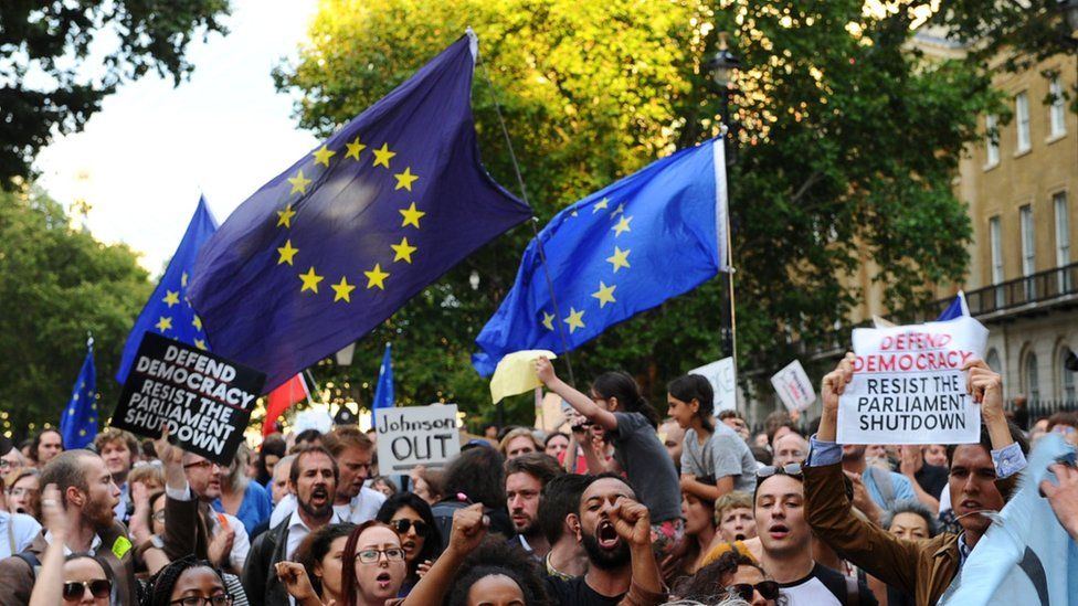 Petitions: What are they and how do they work? - BBC Newsround