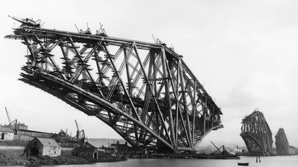 Forth Bridge: Facts, figures and photos - BBC News