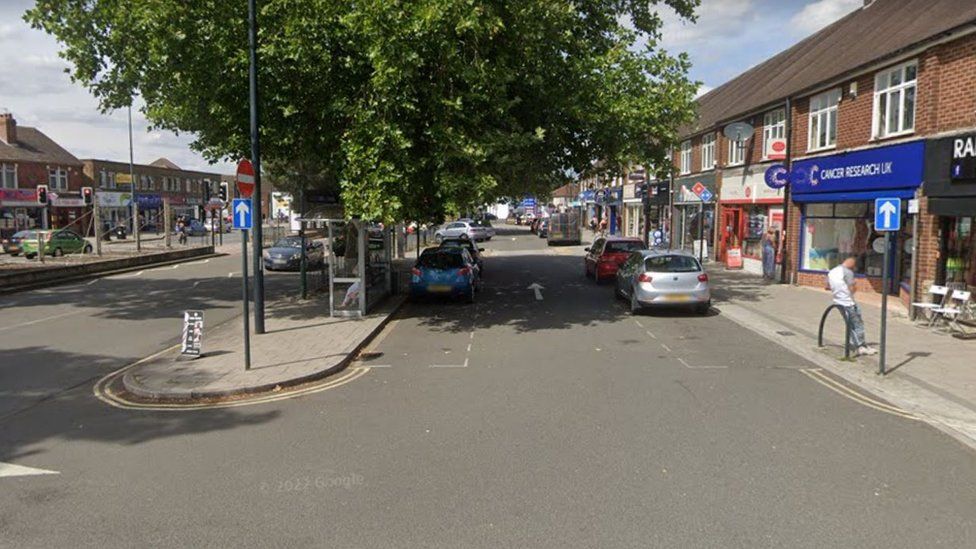 Alvaston: Concern for welfare of 'distressed' injured woman - BBC News