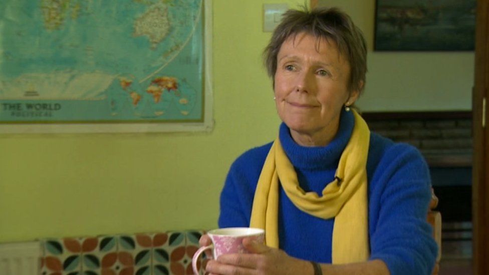 Homes for Ukraine: What is it like to welcome a refugee? - BBC News