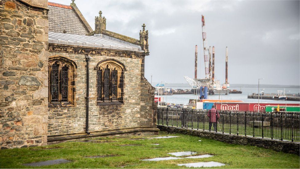 11 cynllun Cymreig i rannu £208m gan gronfa Llywodraeth y DU - BBC ...