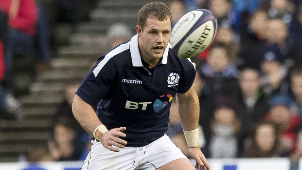 Hollie Davidson - the pioneer with 'the whole refereeing package' - BBC ...