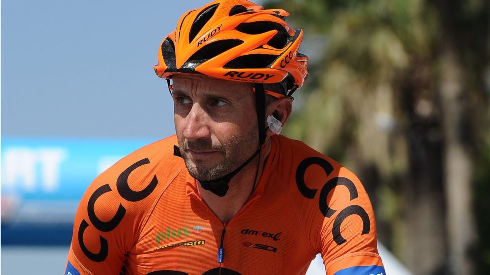 Cyclist dies after his wheel got stuck in a road crack throwing him off ...