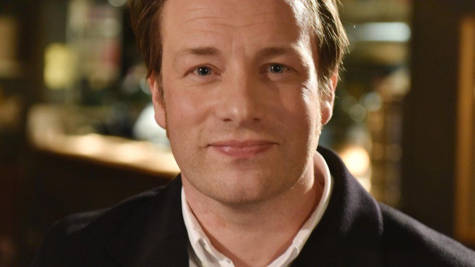 Can Jamie Oliver help Bristolians cut down on sugar? - BBC News