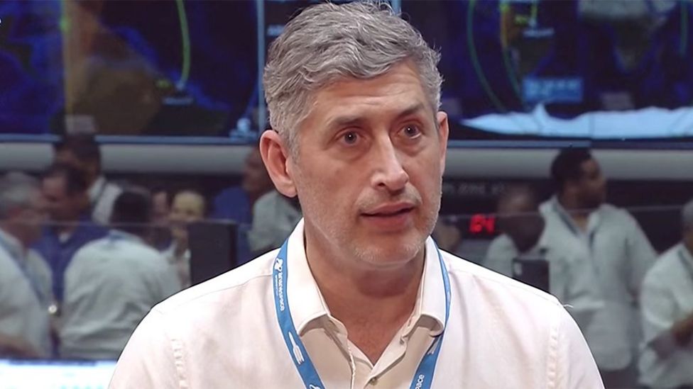 OneWeb increases mega-constellation to 74 satellites - BBC News