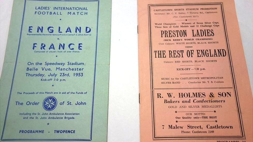 The story of women's football in 10 objects - BBC News