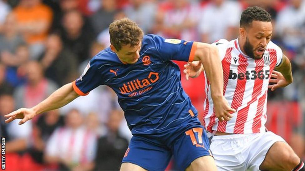 Matty Virtue: Lincoln sign midfielder on season-long loan from ...