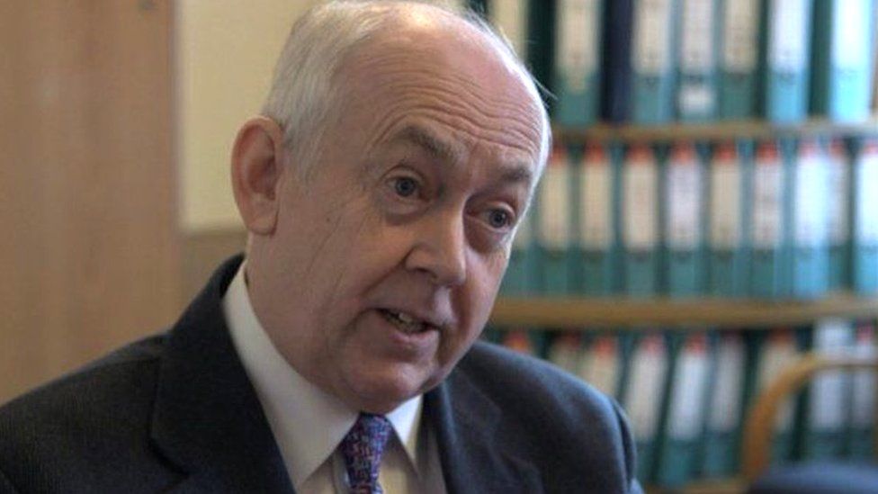 Caerphilly MP Wayne David re-joins Labour's front bench - BBC News