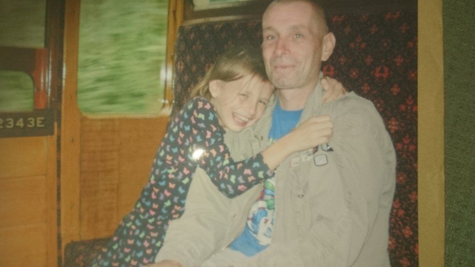 Woman guilty of 999 call murder in Ryde - BBC News