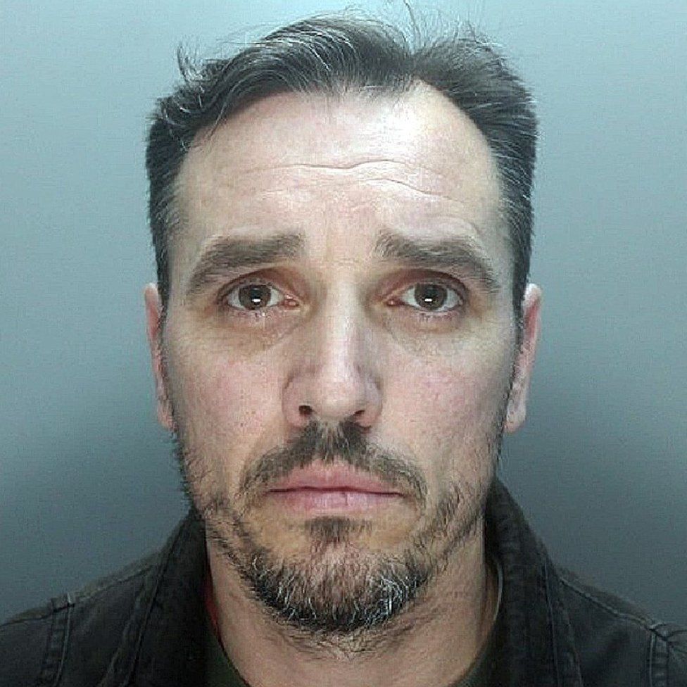 Convicted rapist jailed for new attacks in Hertfordshire - BBC News