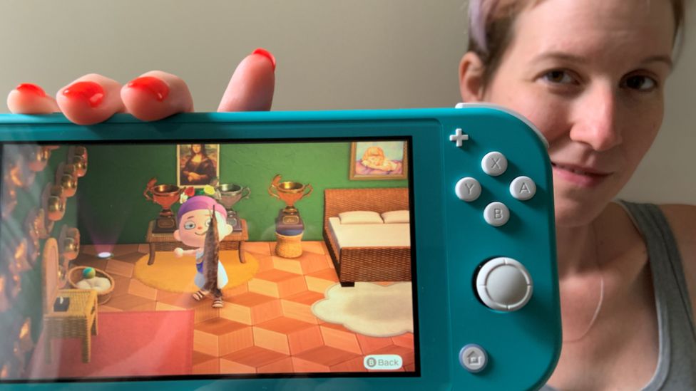 Newbie investors: 'I didn't know I'd lose money so fast' - BBC News